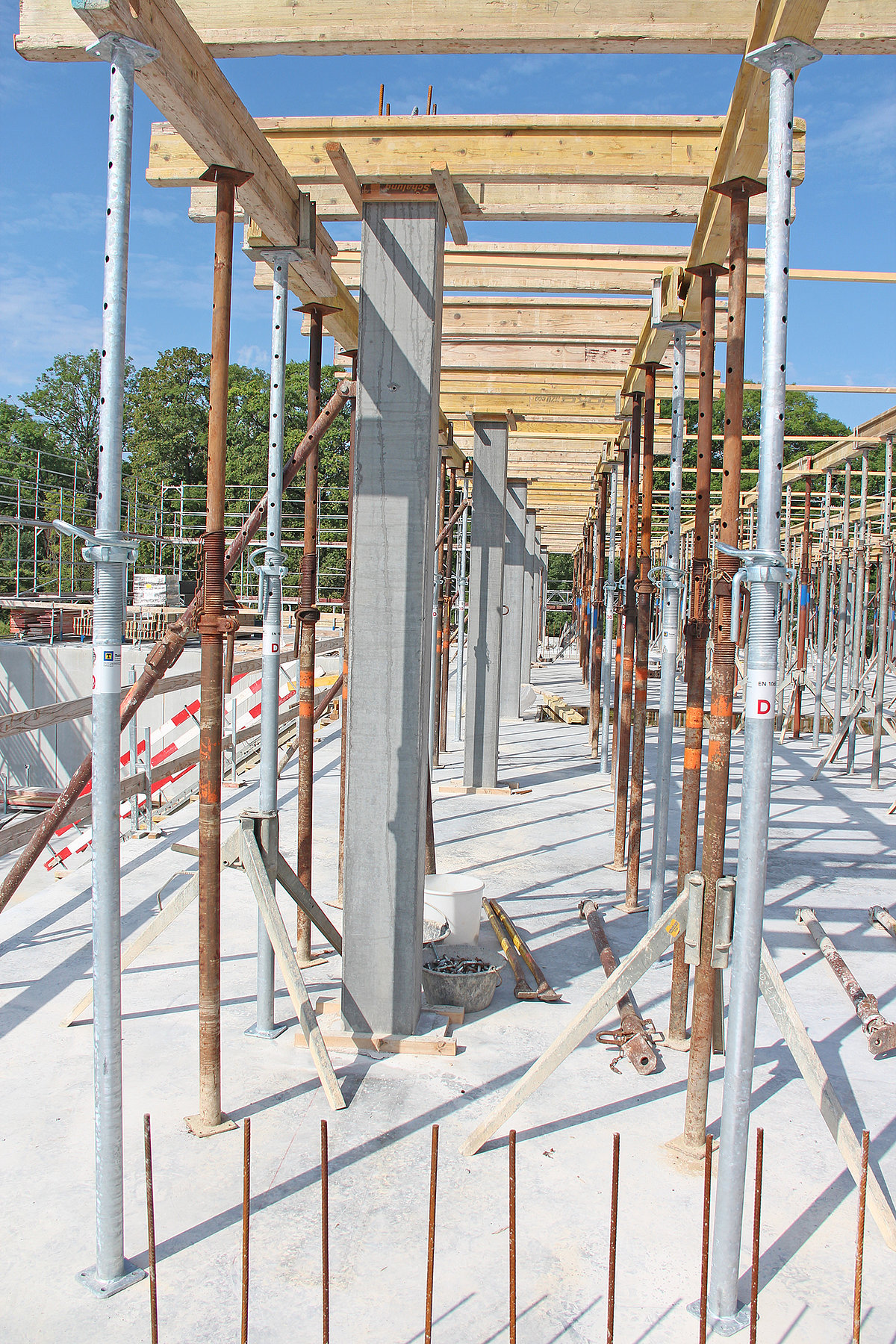 ORSO Colonnes mixtes acier-béton préfabriquées et Colonnes en béton ...